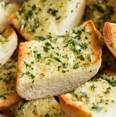 Why Do Asexuals Love Garlic Bread So Much Raaaaaaacccccccce