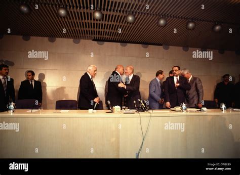 Baghdad Iraq Izzat Ibrahim Al Douri In Baghdad As Head Of The