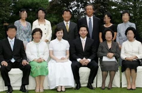 故정주영 손자 정대선과 노현정 전 아나운서 가족 상견례 사진 화제 ‘품격있는 미소 아시아투데이