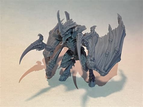 D Printing Free Space Fliegender Kommandant Bug Made With Photon