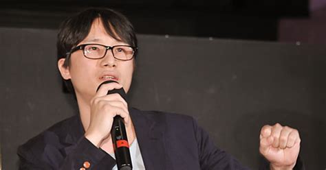 포토 송새벽 시간이 약이다 발언 언중유골