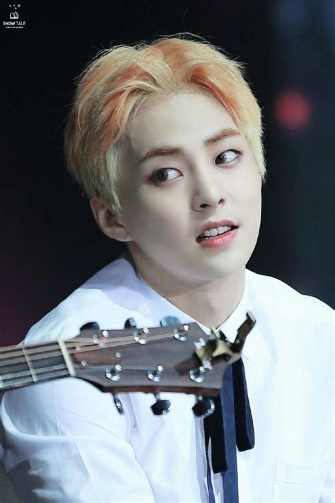 Xiumin 시우민 Exo Weareone TheWarExo KoKoBop Kim jongdae Sehun Kim minseok