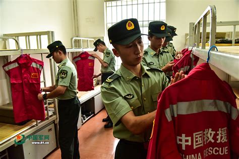 退伍季這身軍裝 讓我怎舍脫下 軍事 中國網