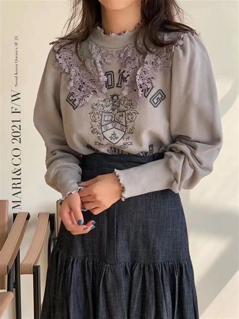 Ohoney韓國 花布蕾絲拼接衫 ️ 直播時間 晚上800 大家千萬別錯過😘鎖定奇摩 蝦皮 直播連結🔗