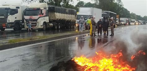 Confira a atualização dos pontos de bloqueios nas rodovias Jornal Ibiá