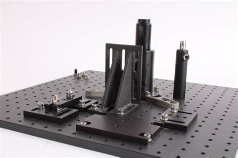 Thorlabs Mb18 Aluminum Breadboard 18 X 18 X 12 14 20 Taps Ntc
