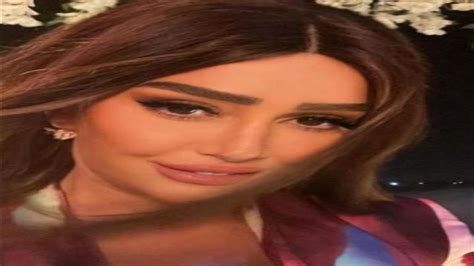 غادة عبد الرازق تُثير تفاعلا بجلسة تصوير والجمهور يشبهها بـ 4 فنانات