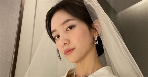 박지현 웨딩드레스 입고 재벌집 막내아들 김남희와 다정한 팔짱
