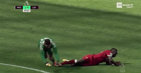 Memedeportes  Tremenda Patada Criminal De Mané A Ederson Que Le