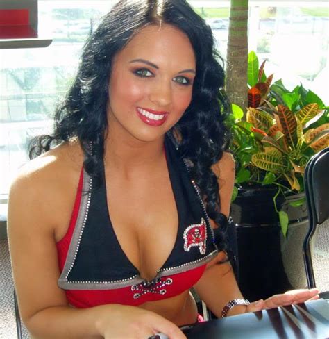 Nfl And College Cheerleaders Photos How Have We Not Featured The Tampa