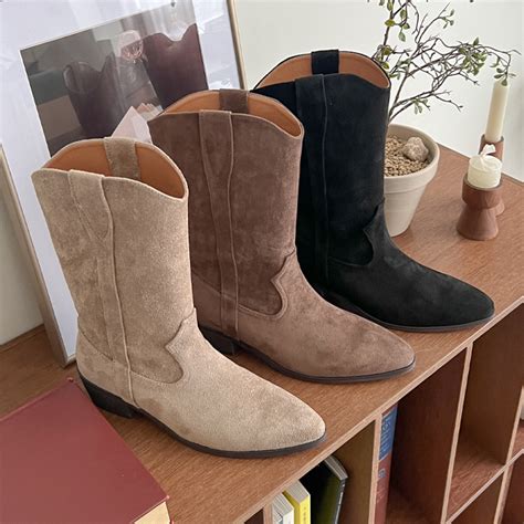 마리공주 베이던 스웨이드 웨스턴 스틸레토 미들 부츠 5cm