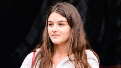 Suri Cruise Nails Fall 2024 S Coziest Trend With Pricey Accessory It