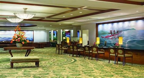 Outrigger Reef Waikiki Beach Resort Vs Outrigger Waikiki Beach Resort