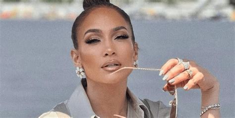 La Rutina Alimenticia De JLo Para Lucir Su Cuerpo Saludable A Los 53
