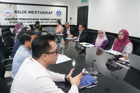Mesyuarat Penutupan Audit Luar Lloyds Register Quality Assurance