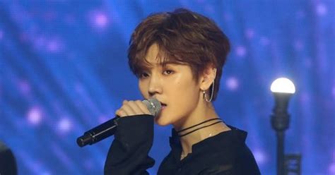 포토 뉴이스트w 렌 이기적인 비주얼