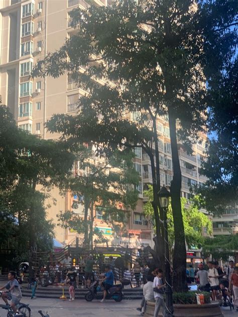 【11图】临近西丽366大街十字路口八米门宽200旺铺，适合火锅等深圳南山西丽西丽366大街商铺租售生意转让转让 深圳58同城