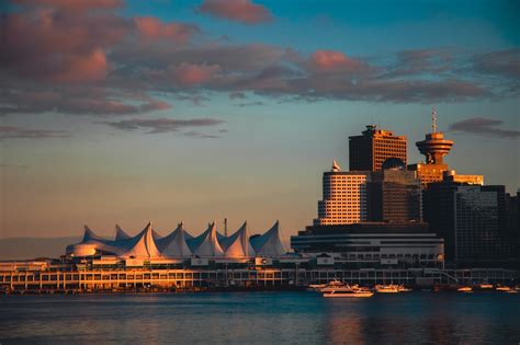 Canadian Real Estate Prices Are Growing Over 10x The Rate Of Incomes