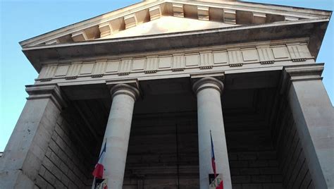 Je vais te buter trois hommes condamnés à de la prison ferme après