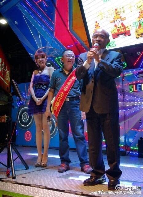 劉樂妍舔共又失控！「罵髒話狂飆」蘇貞昌急撇清 網傻眼 娛樂星聞