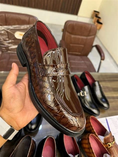 Rexine Luxury Crocodile Pattern Formal Shoes For Men At ₹ 665 Pair In Agra