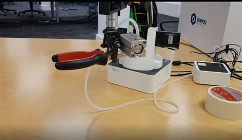 Review The Dobot Magician All In One Robot For Education 3d Printing