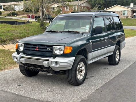 1998 Mitsubishi Montero · Sport Utility 4d
