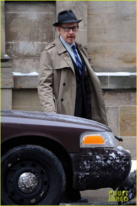 Jk Simmons Gets In Character As Commissioner Jim Gordon On Batgirl