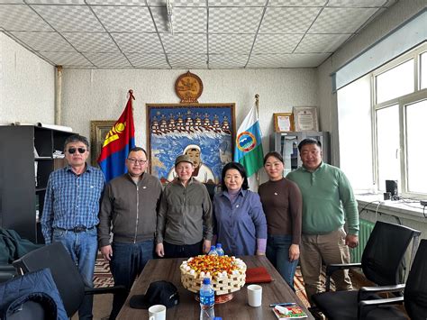 ШУА ийн Говь Алтай аймгийн Тонхил суманд хийгдсэн судалгааны үеэр Facebook