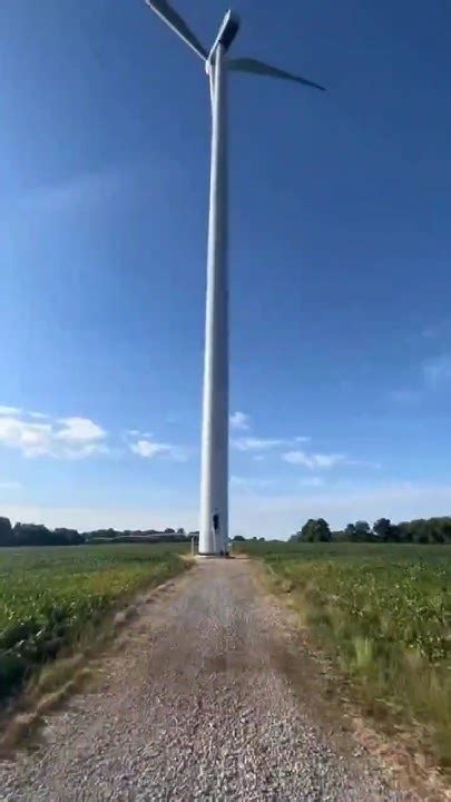 Wind Turbine Tour 🤩🥵viralvideo Safetyjob Trending Richpoor Youtube