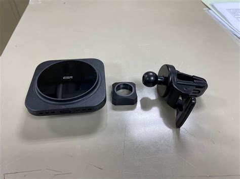 Esr億色 Halolock悅速系列 車載磁吸式無線充電器出風口車架 2c502 支援magsafe 手機及配件 電子周邊配件及產品