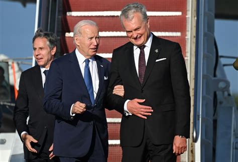 Allies Disappoint Zelenskys Plea For Nato Membership Timetable News