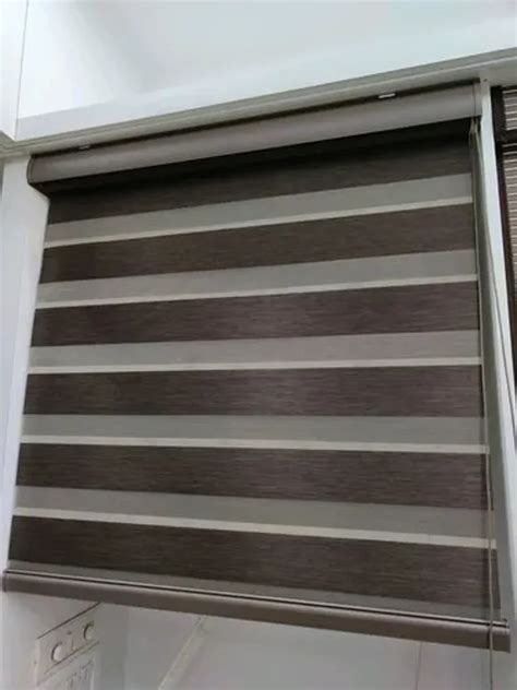 Brown Horizontal Zebra Window Blinds At ₹ 280 Square Feet In Eral Id 13984068091