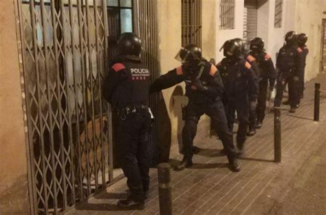 La Lucha Contra La Droga Operación Policial Contra Narcopisos En El