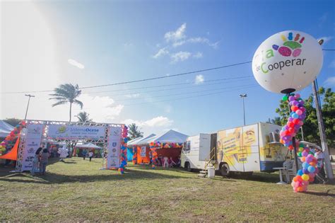 Dia De Cooperar Leva Serviços Gratuitos à População De Socorro O Que