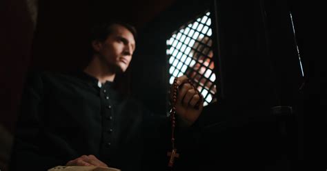Top Bishop Declares Priests Would Rather Go To Jail Than Break Seal Of