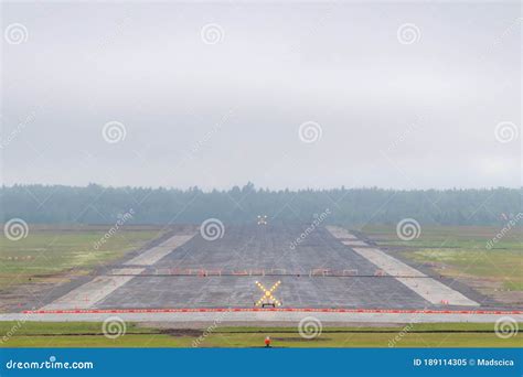 Closed Runway At An Airport Stock Image Image Of Flying Illuminated