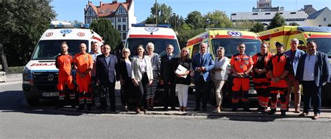 Przekazanie sprzętu medycznego dla Zespołów Ratownictwa Medycznego oraz
