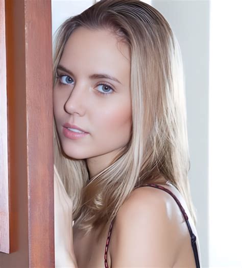 Meisa Hanai Actress Height Weight Age Videos Photos Biography