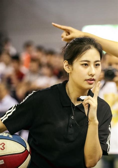 中國籃球最美的女裁判 每日頭條