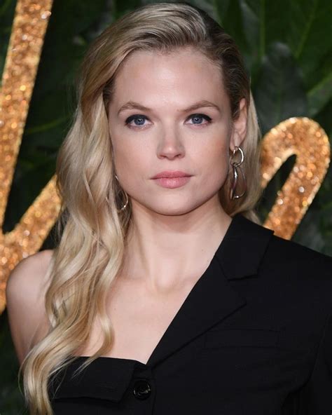 Gabriella Wilde Makeup Gabriella Wilde Best Hair And Makeup Popsugar