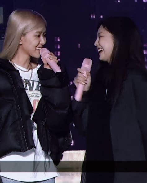 Chaennie Rosé And Jennie Blackpink Pink Out Blackpink Bp