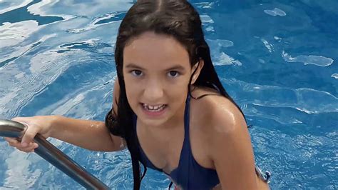 Vlog Na Piscina Da Casa Da Minha Tia Youtube Erofound