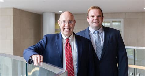 From Engineering To Ecmo 2 Time Uk Alum Is Mentor For All In College