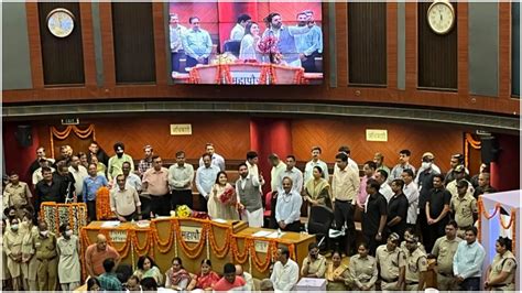 दिल्ली मेयर चुनाव Bjp ने वापस लिया नामांकन निर्विरोध जीतीं Aap