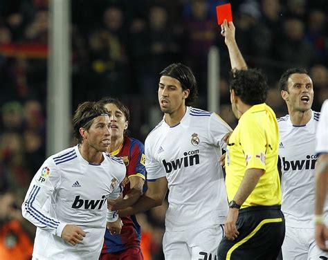 Từng Chặt Chém Messi Kinh Khủng Nhất Vua Thẻ đỏ Sergio Ramos Giờ Lại