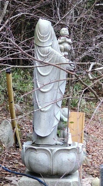 毛ならあるよ♂ﾋﾝﾅﾋﾝﾅ On Twitter おは某所の首なし像こわ過ぎる