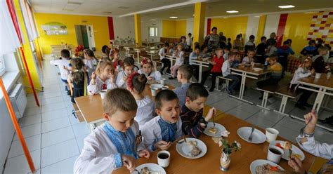 Кабмін виділив майже 200 мільйонів на модернізацію шкільних їдалень Бізнес Цензор