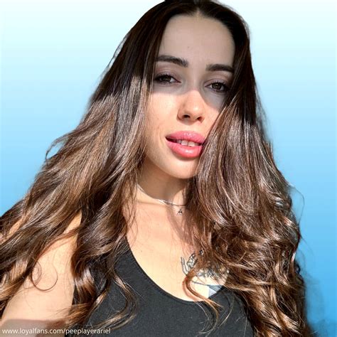 Pee Player Ariels Official Social Fan Page Loyalfans