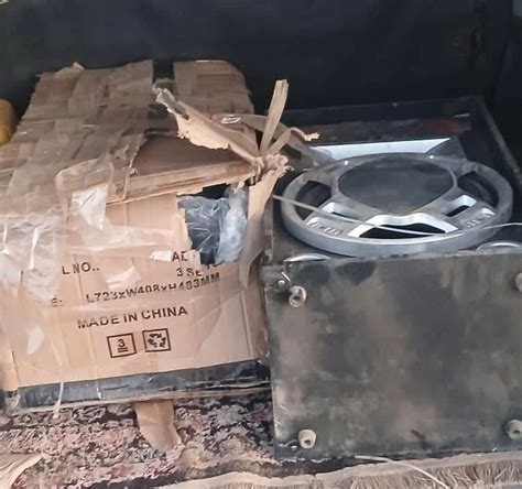 Booliska Oo Gacanta Ku Dhigay Gaari Qaraxyo Ay Kasoo Buuxiyeen Shabaab